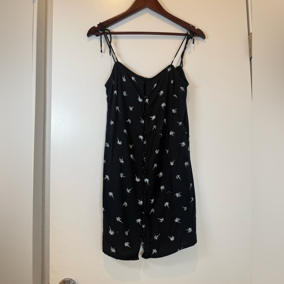 Volcom | Dresses | Volcom Black And White Palm Tree Mini Dress | Poshmark